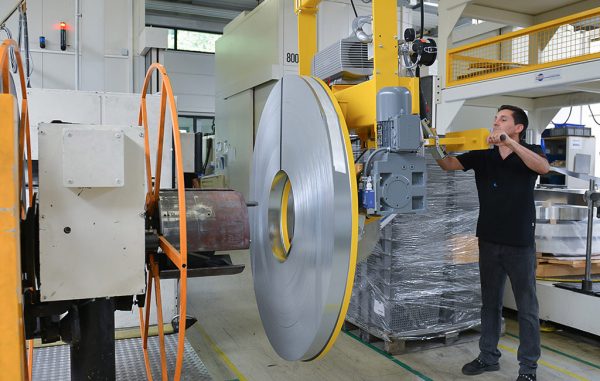 Fezer: Our Vacuum Lifter Supplier | Alsanner
